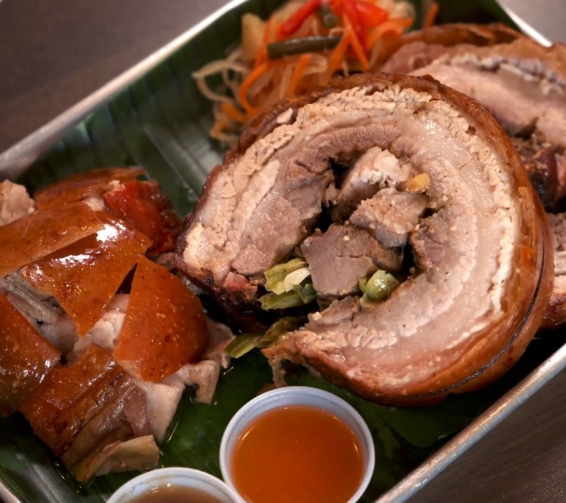 Lechon Belly: Kuya Ja's Lechon Belly | Signature Dish Restaurant Guide